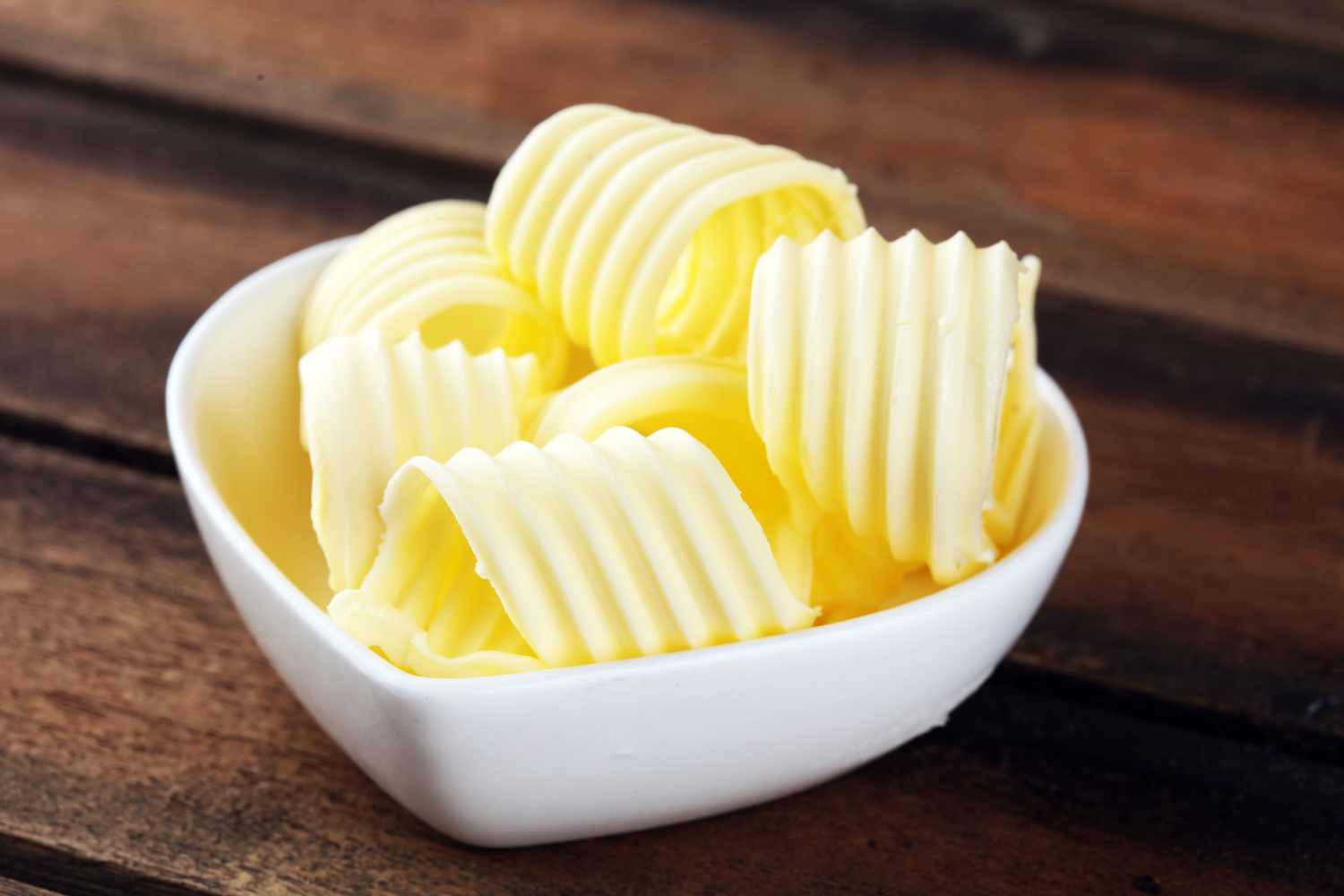 ¿Qué es la margarina y realmente sabes a qué prestar atención cuando la ...